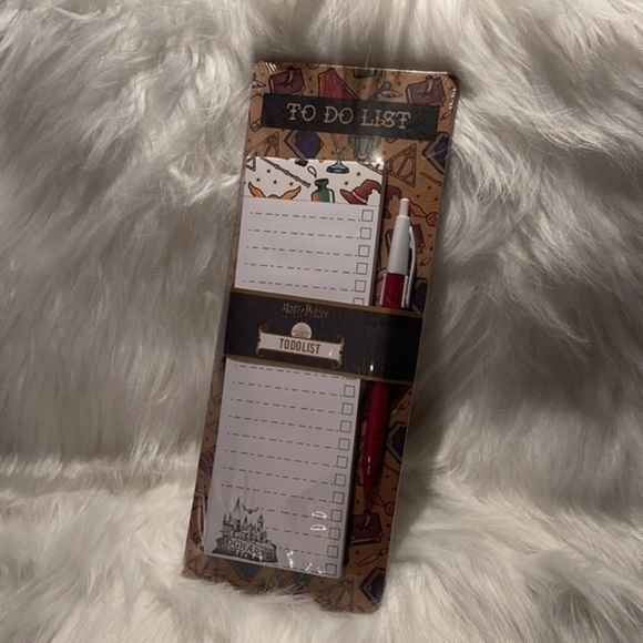 Warner Bros. | Accessories | Harry Potter Magnetic Notepad For Grocery ...